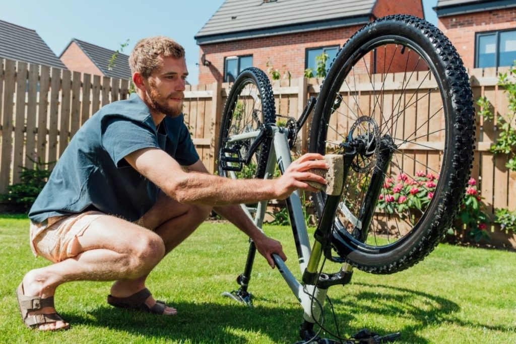 How To Clean A Bike - OK Freewheel